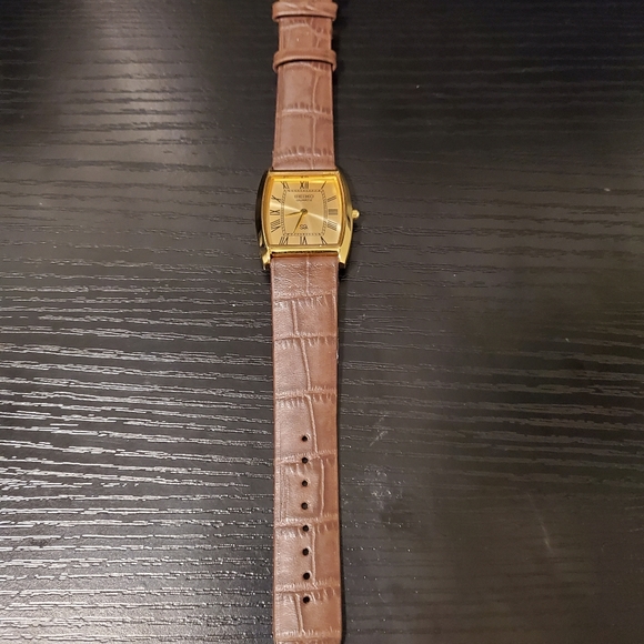 Seiko | Accessories | Rare Vintage New Old Stock Seiko Slim Barrel Tank Mens Wrist Watch | Poshmark